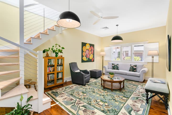 Mosman Moments | Townhouse With Modern Comforts - Sydney