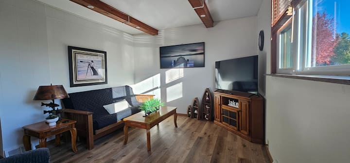 Beachside Cove - Racine, WI