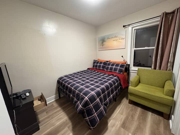 Stay With Medo - Niagara Falls