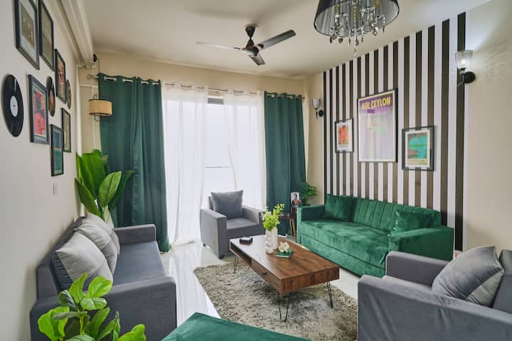 Art-deco 3bhk • Next To Ifc • Above Commerical Hub - Gurugram