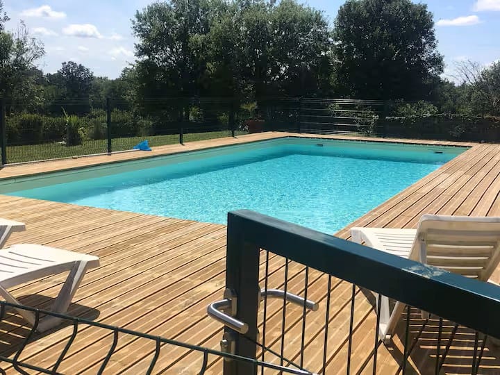Maisons De Famille En Pleine Nature Avec Piscine - Rocamadour