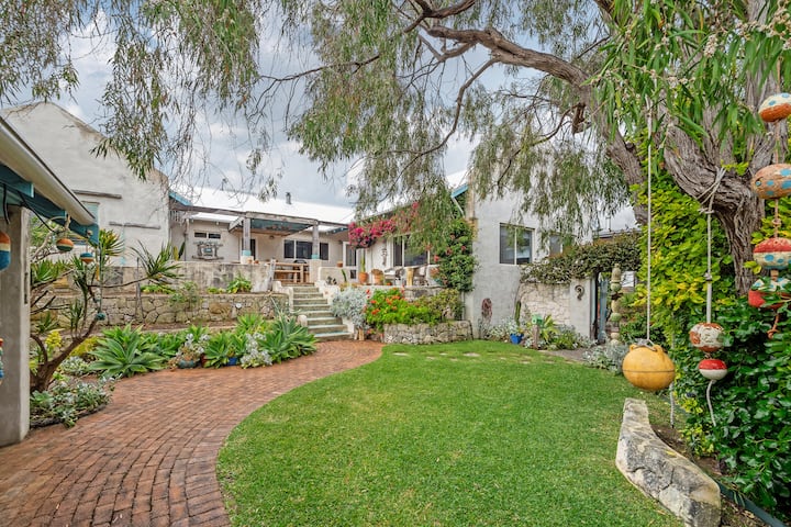 Saltwood – Walk To Yallingup Lagoon - Yallingup