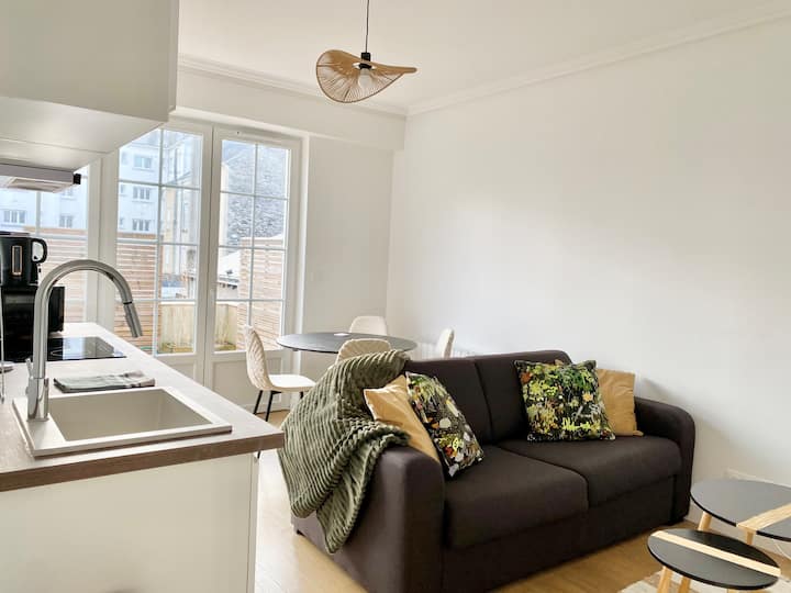 Superbe T2 Rénové Avec Goût / Terrasse - Madeleine - Angers