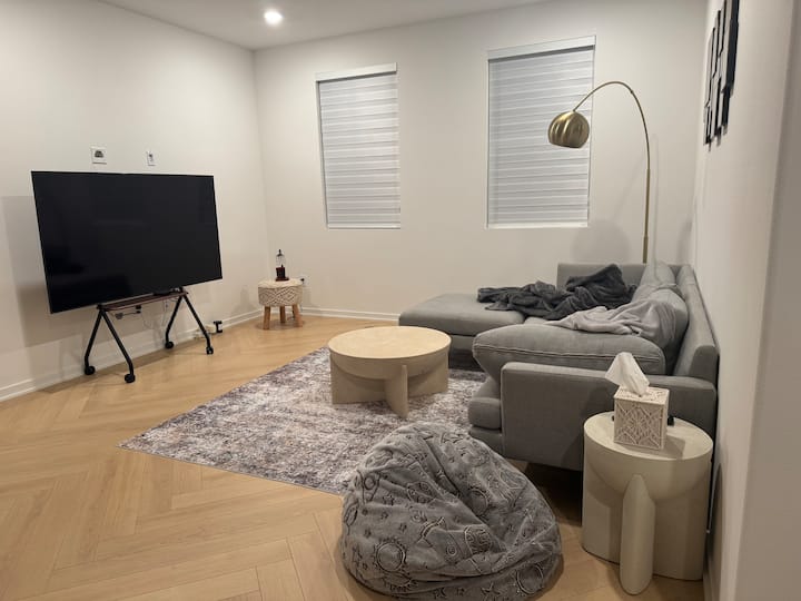 Modern Home In Hacienda Heights (Female Only) - Whittier, CA