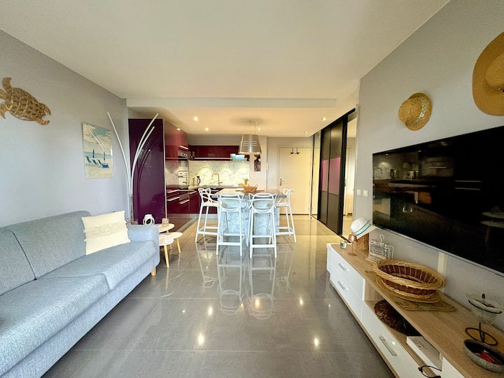 Havre De Paix Avec Terrasse Accès Piscine, Parking - Fréjus