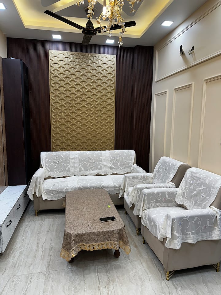 2 Bhk Apartment Near Dwarka Mor Metro Station - Bahadurgarh