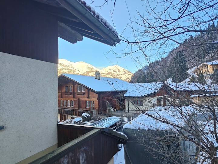 Oeschinensee 7min / Interlaken 20min / Parkplatz - Adelboden