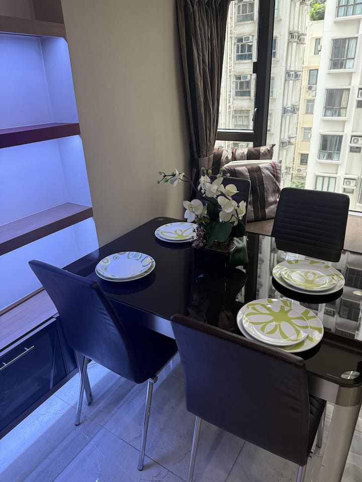 Whole Apartment - 2 Br In Mid-levels, Hong Kong - Hong Kong