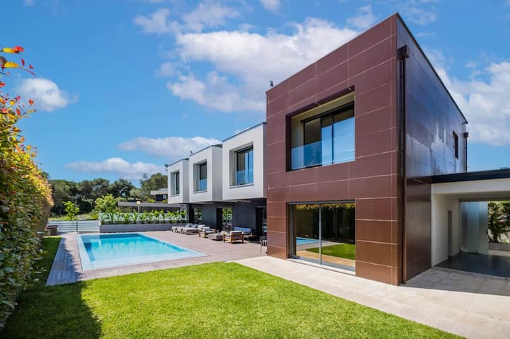 Cascais Prime Stay: 5-min To Golf, Ocean, Old Town - Cascais