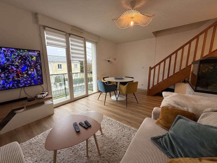 Chambre à Louer à La Quinzaine, Au Mois Ou Plus - Maine-et-Loire