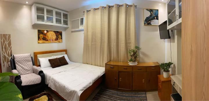 Charming & Cozy Studio With Swimming Pool & Gym - Cavite