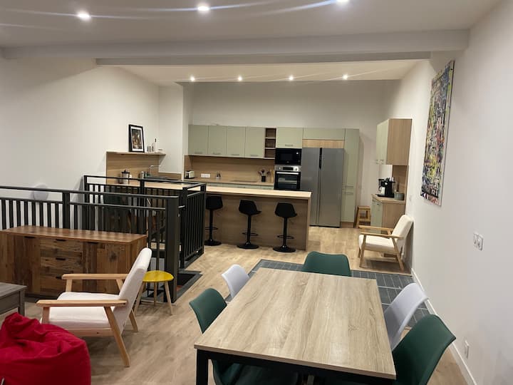 Maison De Ville Rénovée - Carc'apparts - Terrasse - Carcassonne