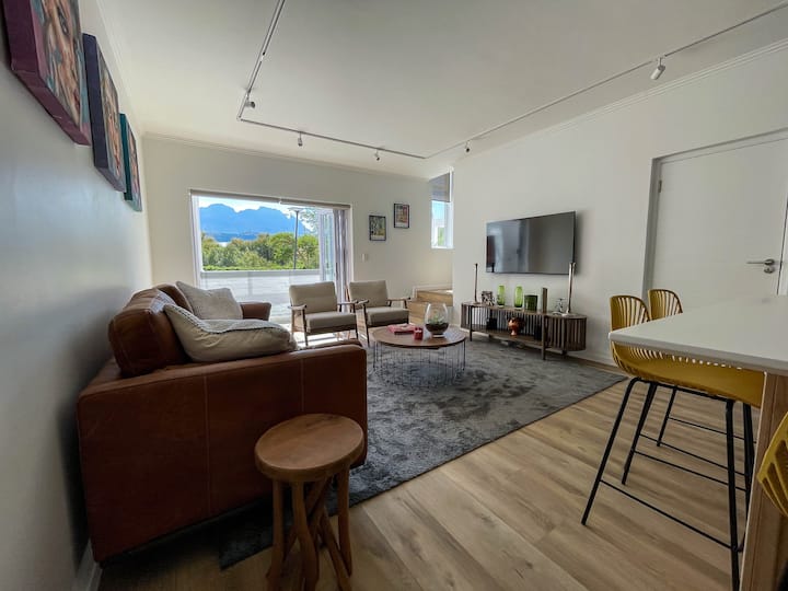 Vine & Valley Stellenbosch - Stellenbosch