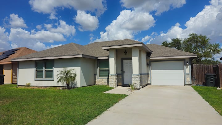 Casa Los Mirasoles | Home In Mission - Mission, TX