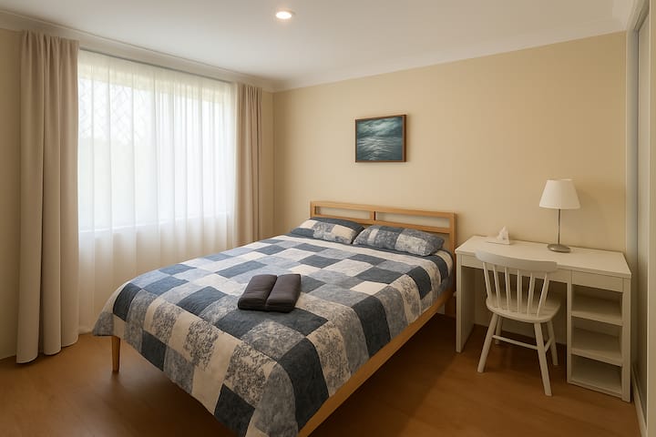 Bt Room 4 Master Bedroom | Walk To Curtin - 