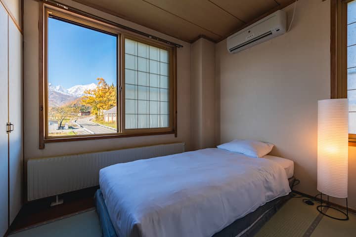 Wakata Lodge Hakuba | Superior Twin Room Alps View - Hakuba
