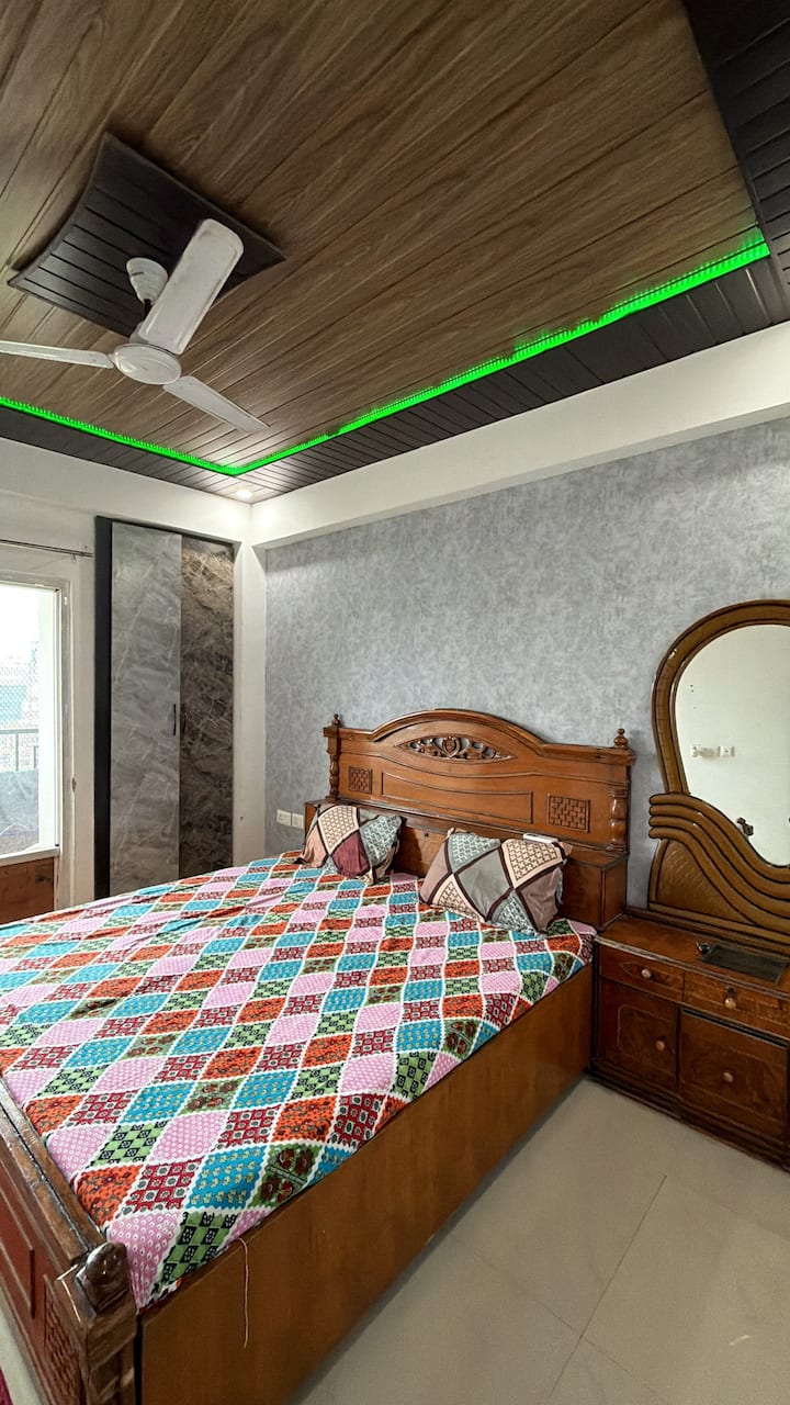 2bhk Luxury Flat In The Heart Of Extension - Ghaziabad