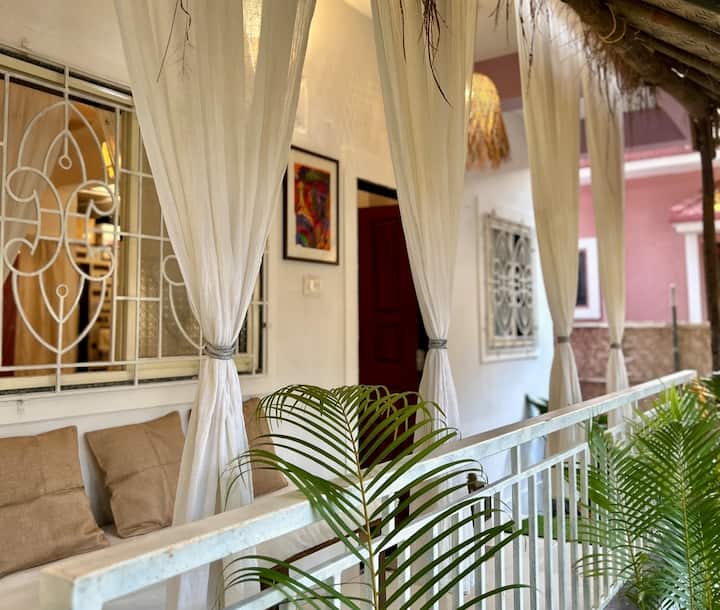 Casa Palmarica, 3 Minutes From Ashwem Beach - Goa