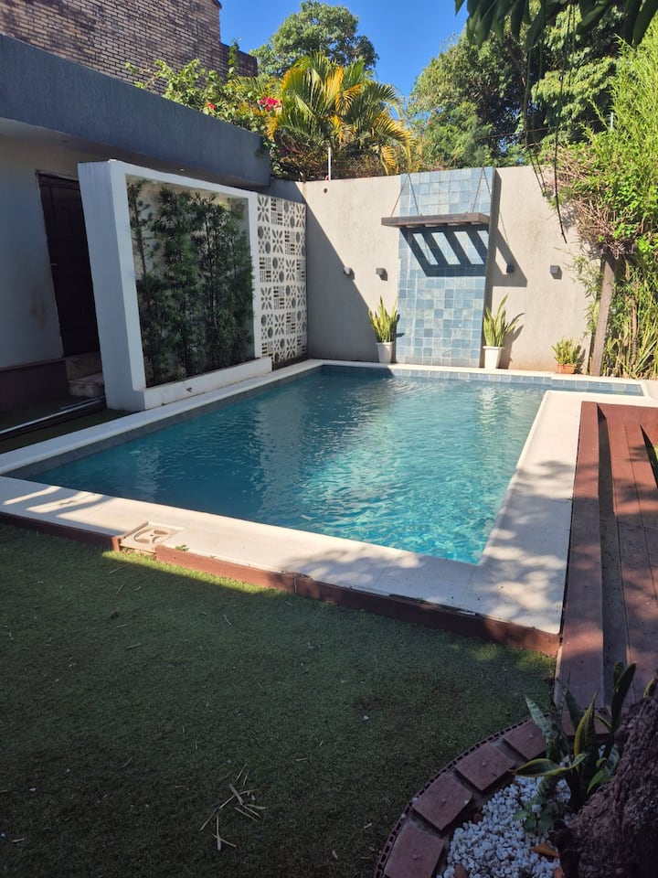 Casa Moderna Com Piscina E Edicula Climatizado Cde - Paraguay