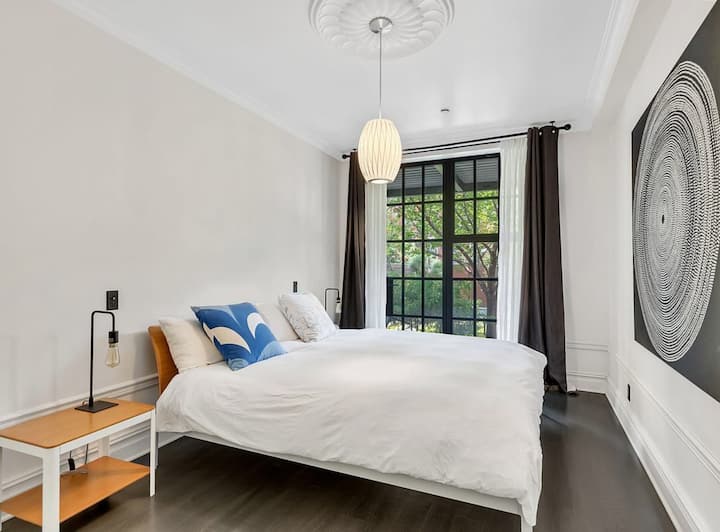 Brooklyn Brownstone Guesthouse - ブルックリン区, NY