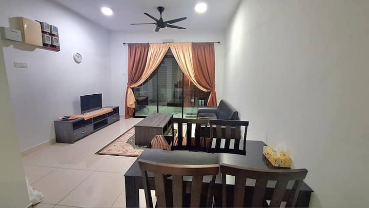 A Clean And Quiet Unit With 4 Ensuite Bathrooms - Kampar