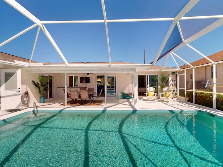 Rc2, Water Front Home With Pool And Fishing Dock - Port Charlotte, FL