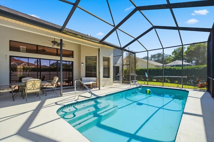 Pool + Great Location | Spring Hill - Buccaneer Bay, Spring Hill