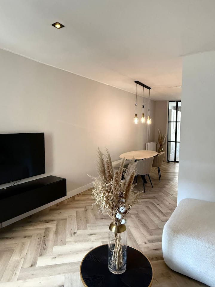 Modern Luxe Appartement In 'De Pijp' - Ámsterdam