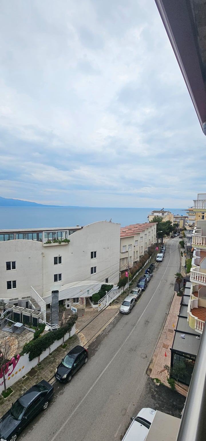 Edina By Hp - Saranda