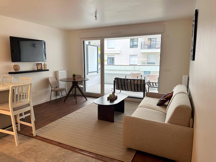 Le Spot Idéal Colombes Avec Grande Terrasse Privé - Enghien-les-Bains