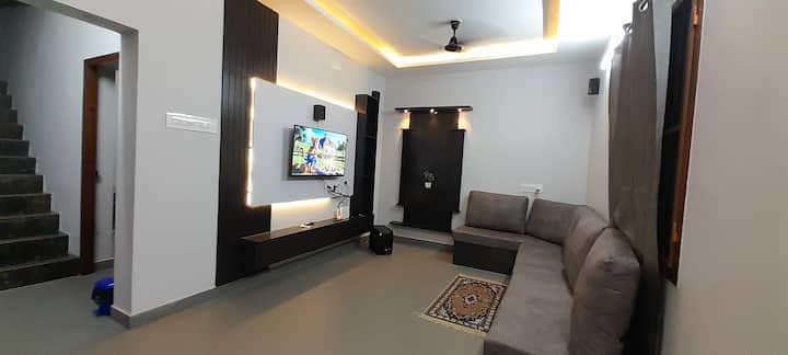 1e Villa - Courtallam