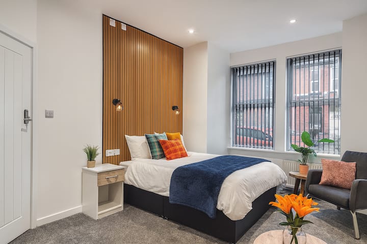 Home Of Comforts For Contractors - Derby