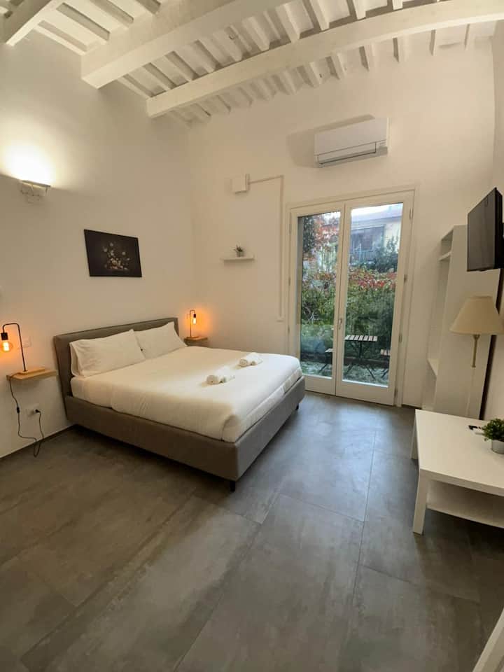 Spina White House - Pise