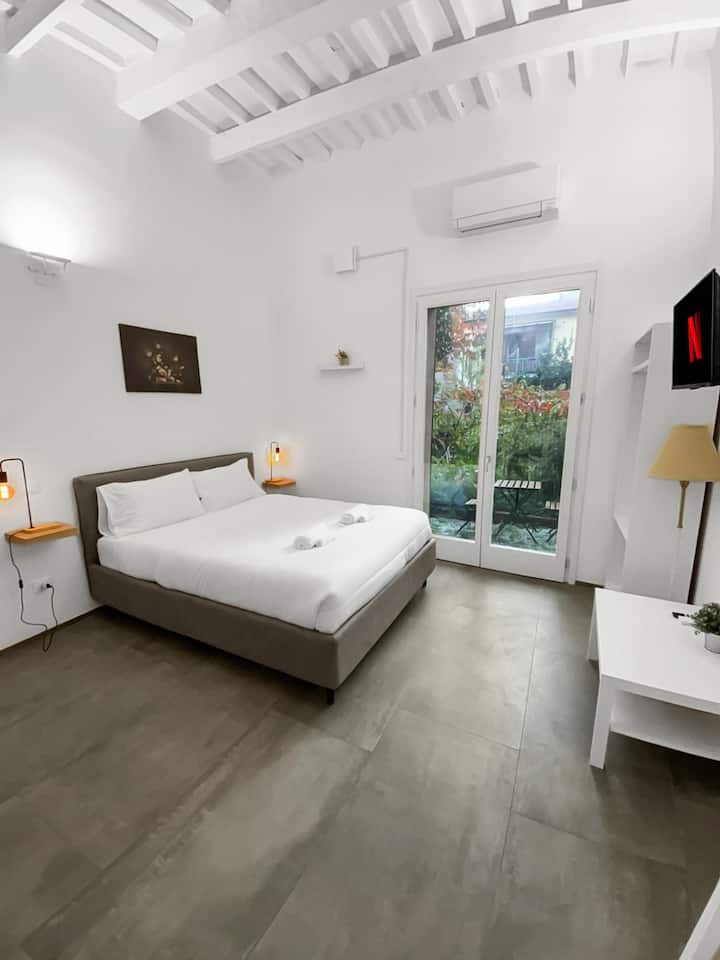 Spina White House - Pisa