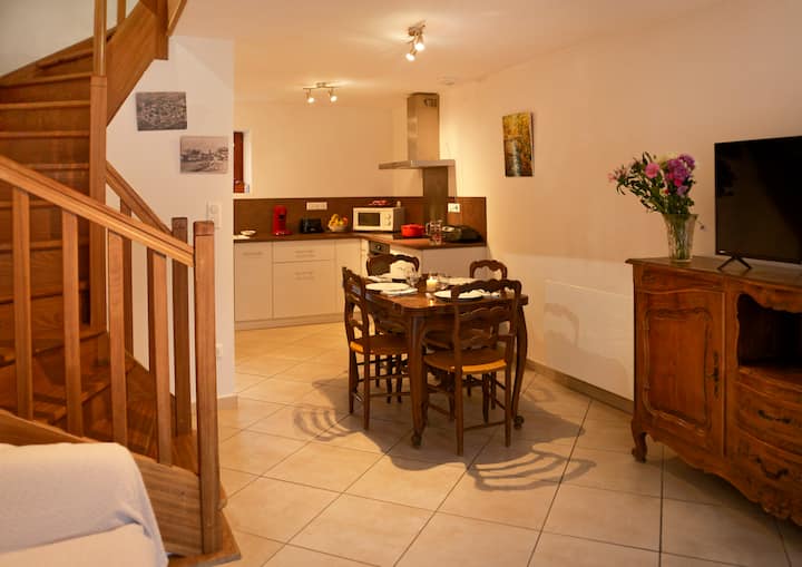 Maison Cosy Au Centre Du Village Avec Vue Fontaine - Le Sauze-du-Lac