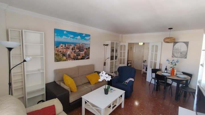 Paco House, Cómo En Casa. - Málaga