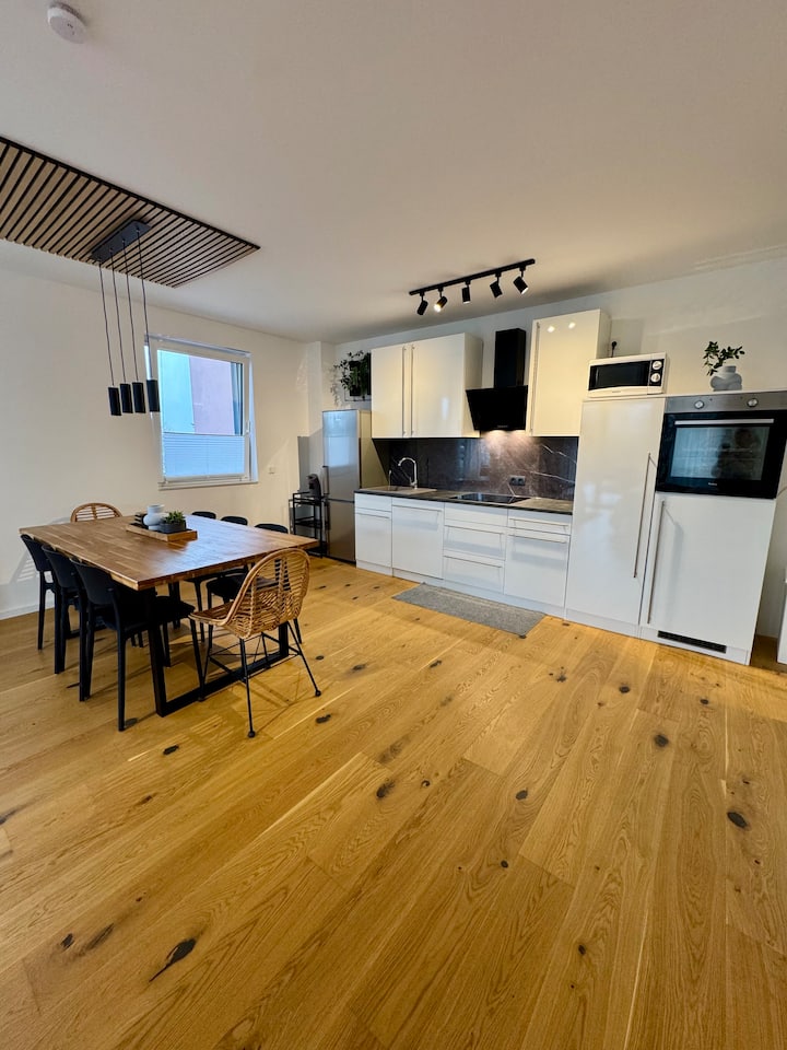 Helle Und Komfortable Wohnung Nah An Köln, 8 Per. - Bergisch Gladbach