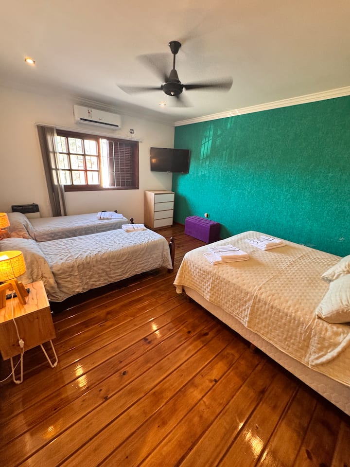 Old Willow Shelter House - Airbnb