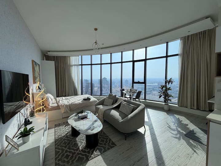 Bright Downtown Retreat Near City Center - Bahrain