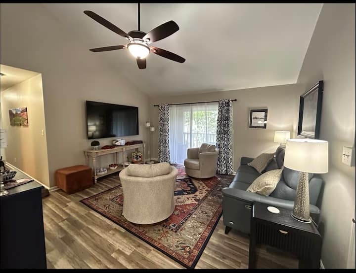 Walk To Toomer's! - Auburn, AL