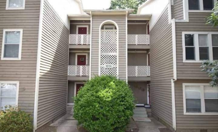Wonderful Willowbrook 2bd Condo - Fayetteville, NC
