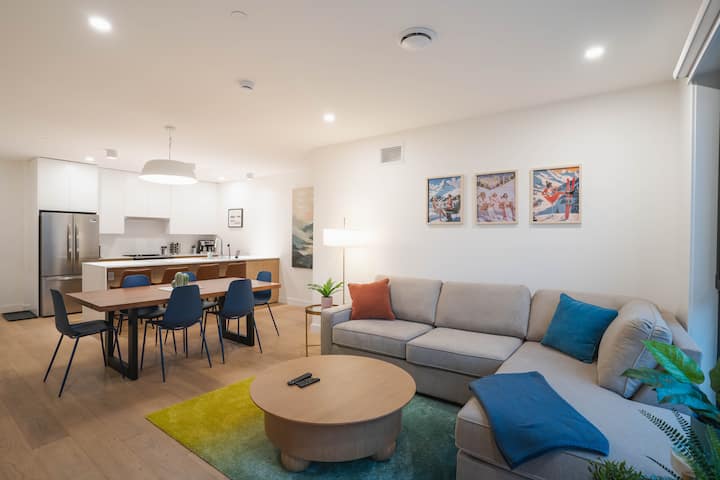 The Sweet Spot In Mackenzie Village - Revelstoke