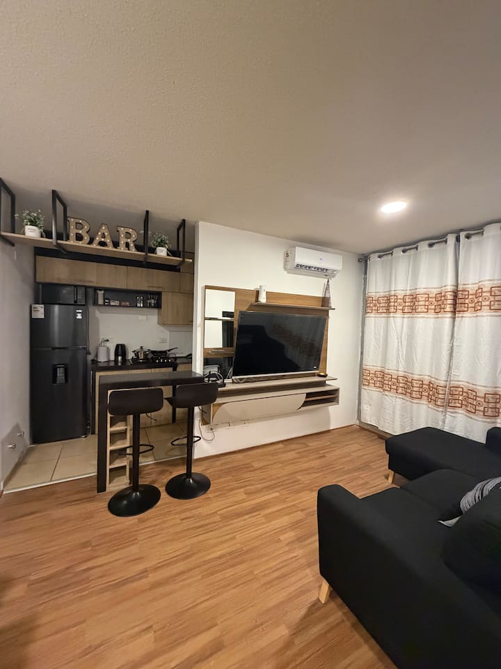 Dpto. Moderno 3 Dormitorios Con Aire Acondicionado - Piura