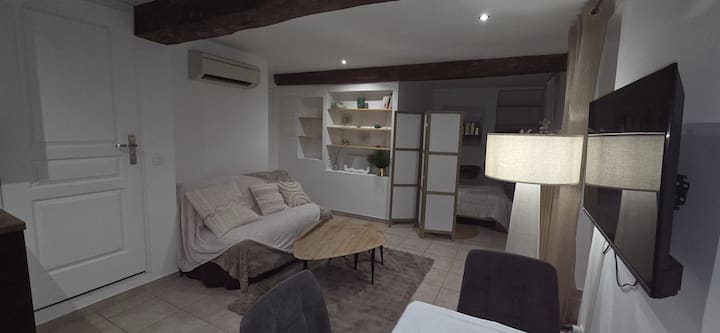 Studio Centre Ville, 
2 Min A Pied De La Plage - Ajaccio