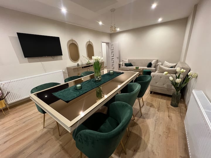 Луксозен апартамент на комуникативно място - Calafat