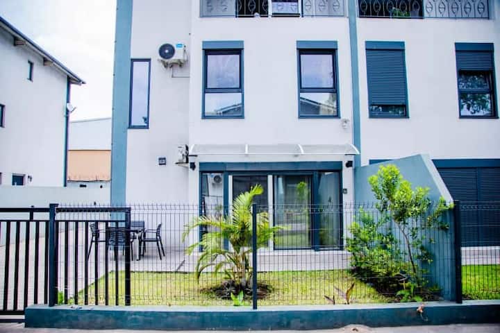 Villa Familiale 3 Chambres - Concession Sécurisée - Kinsasa