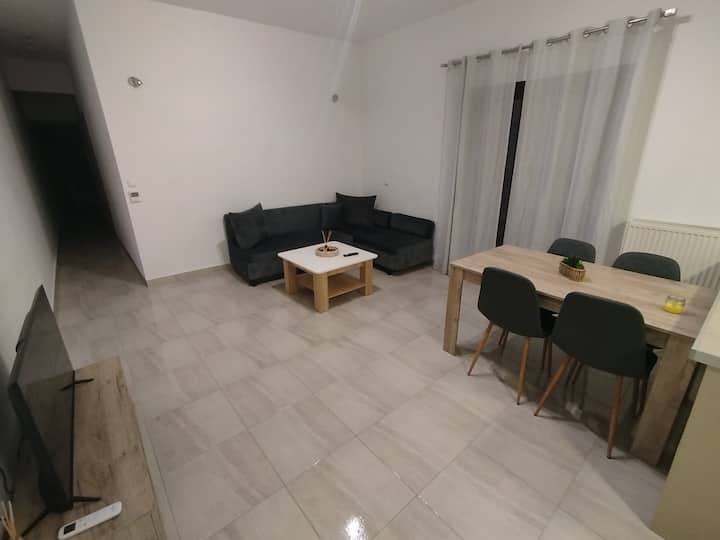Kilkis Topfloor Apartment - Килкис
