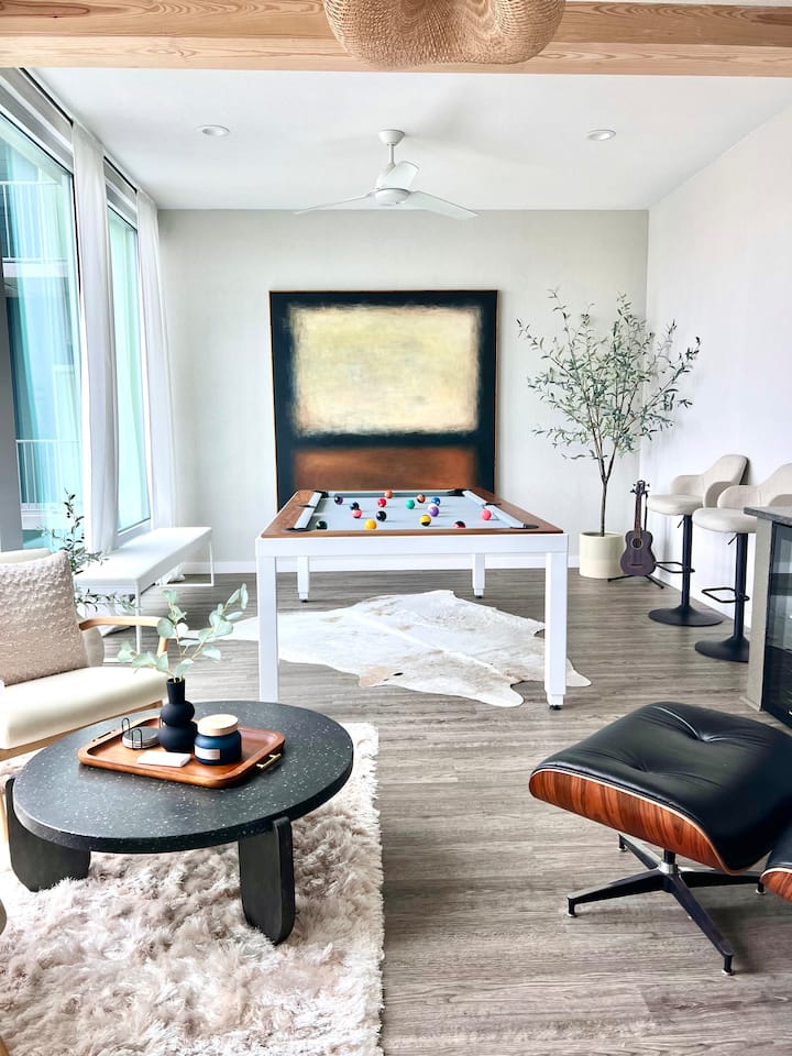 Stunning 2-level Oceanview Luxury Loft • Boardwalk - Carolina Beach, NC