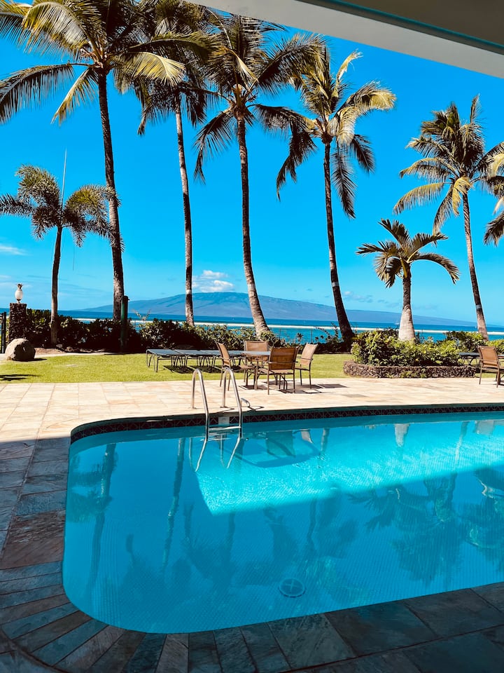 Mountain & Banyan Tree Views, Steps To Beach - Lahaina, HI