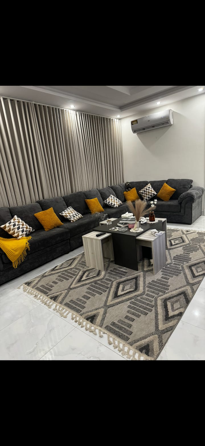 شقة انيقة بتصميم فاخر وعصري بدخول ذاتي - Jedda